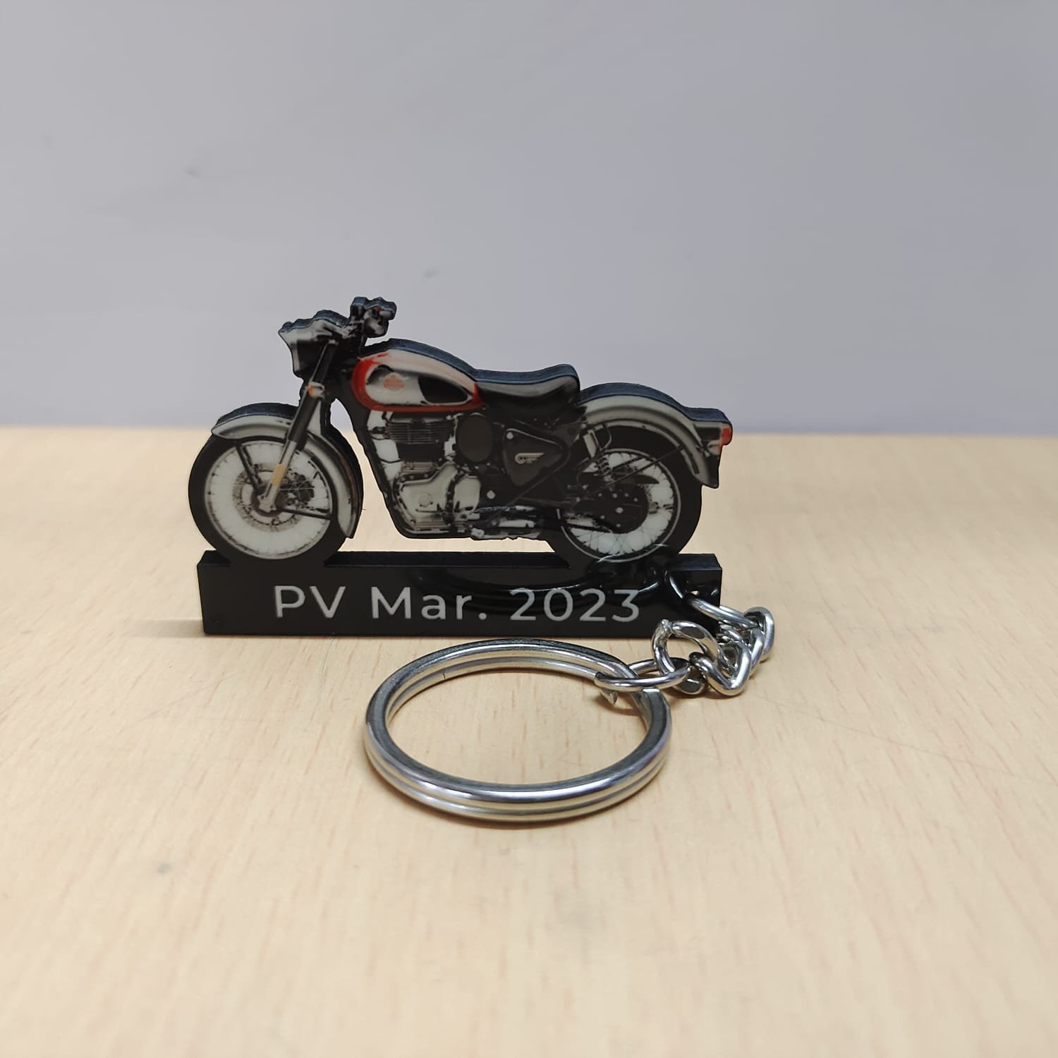 Best Royal Enfield classic 350 Chrome Red Bike Keychain – Osiyankart
